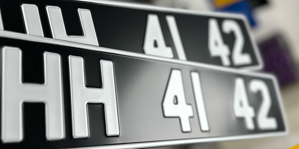 Classic Metal Pressed Number Plate 520 x 111mm & 11 x 8 inches – Chase ...